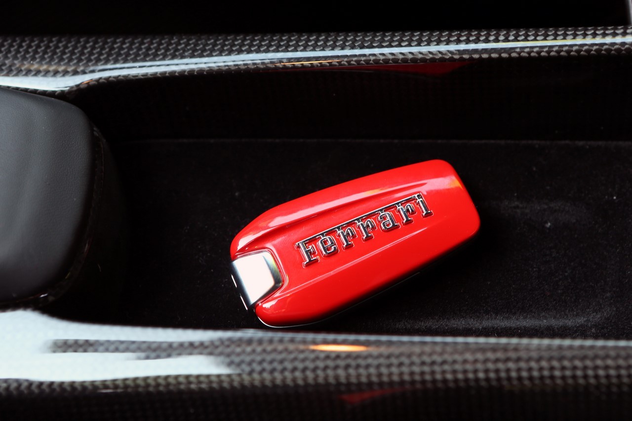 Photo 43 - Ferrari 488 GTB clé - Essai à Fiorano de la Ferrari 488 GTB ...