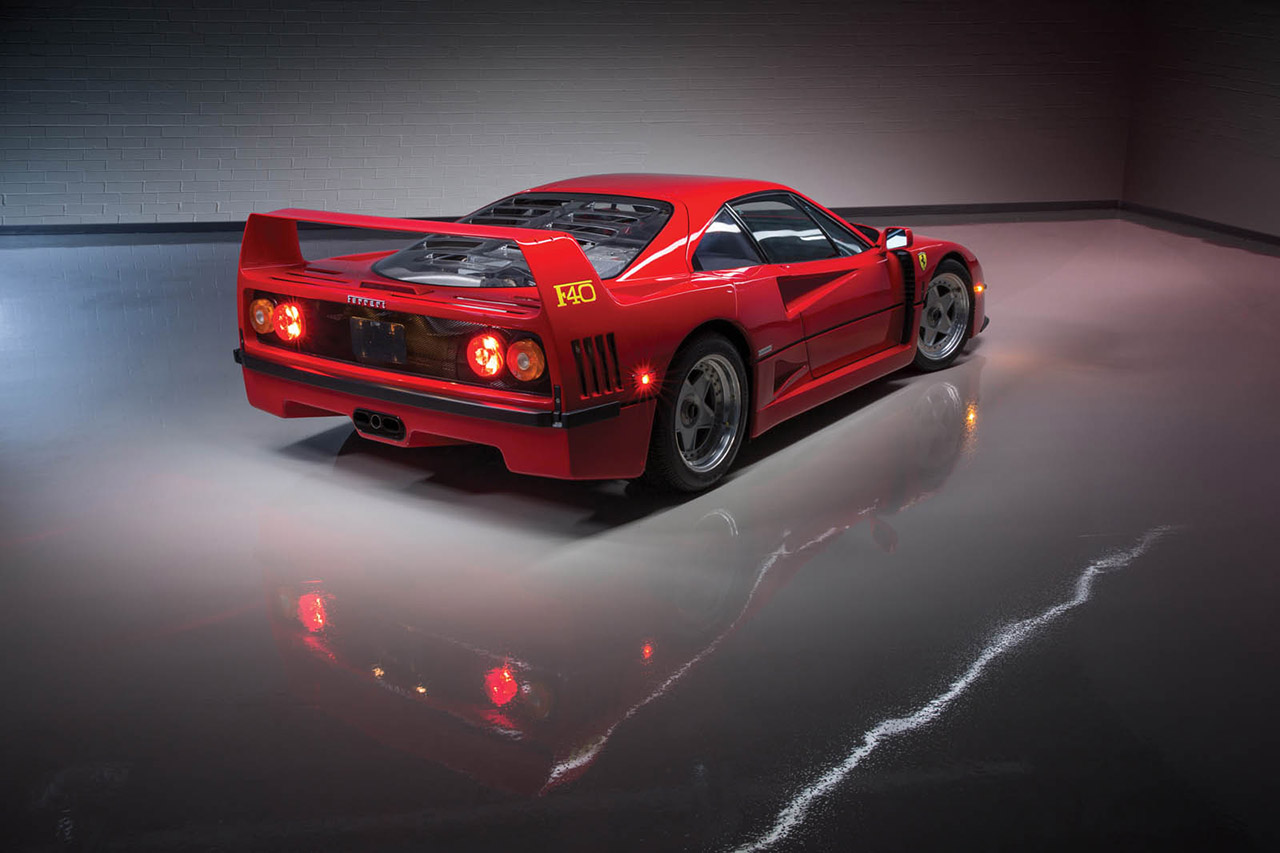 Photo 24 - Ferrari F40 arrière - Une collection de treize Ferrari aux ...