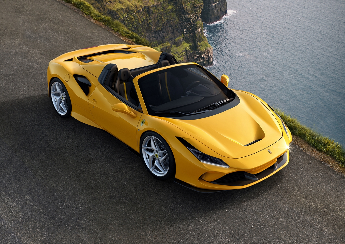 Ferrari F8 Spider (2019) : la diva enlève le haut