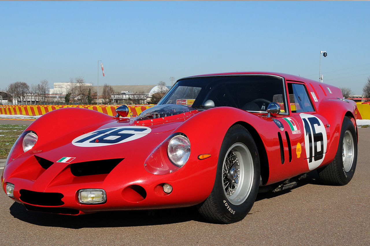 Ferrari Breadvan 2021. Un hommage moderne au mythique break Ferrari