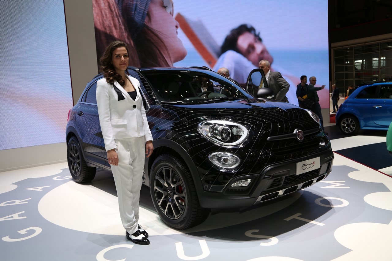 Salon de Genève 2015 : Fiat 500X Black Tie, une 500X très Smart - Photo ...
