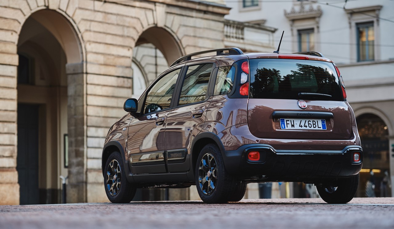 Fiat Panda Trussardi (2019) : la citadine italienne joue les snobs