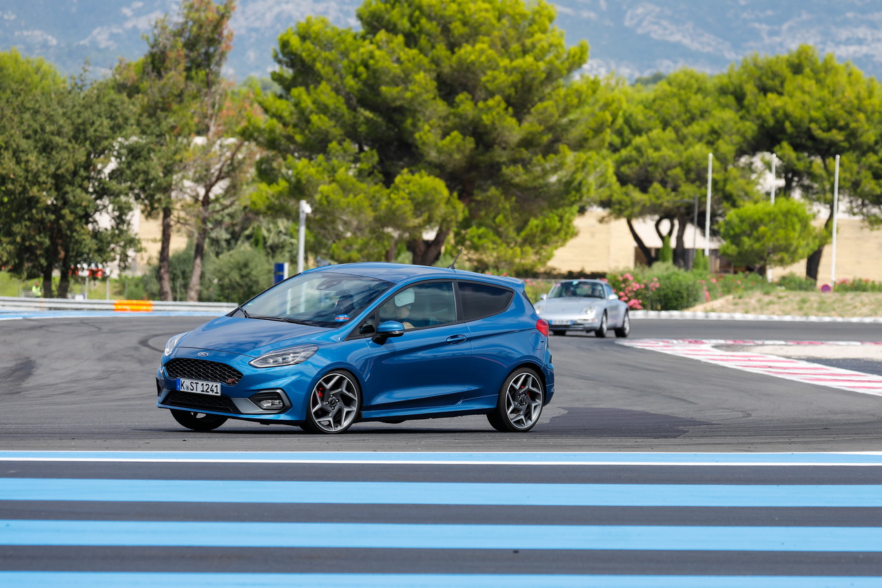 Photo 13 - ford fiesta st circuit paul ricard castellet - Malus ...