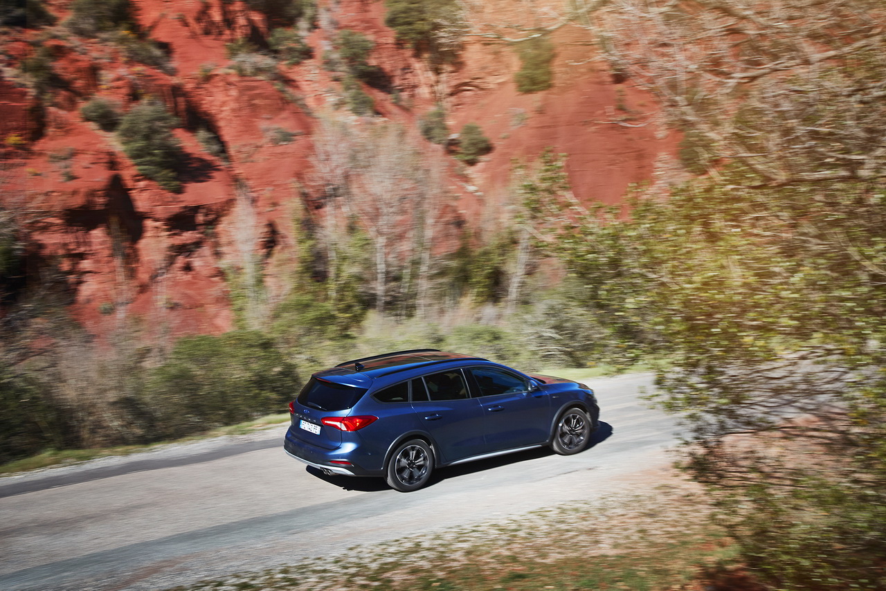 Photo 6 - ford focus sw active 2019 en test sur chemin - Essai Ford ...