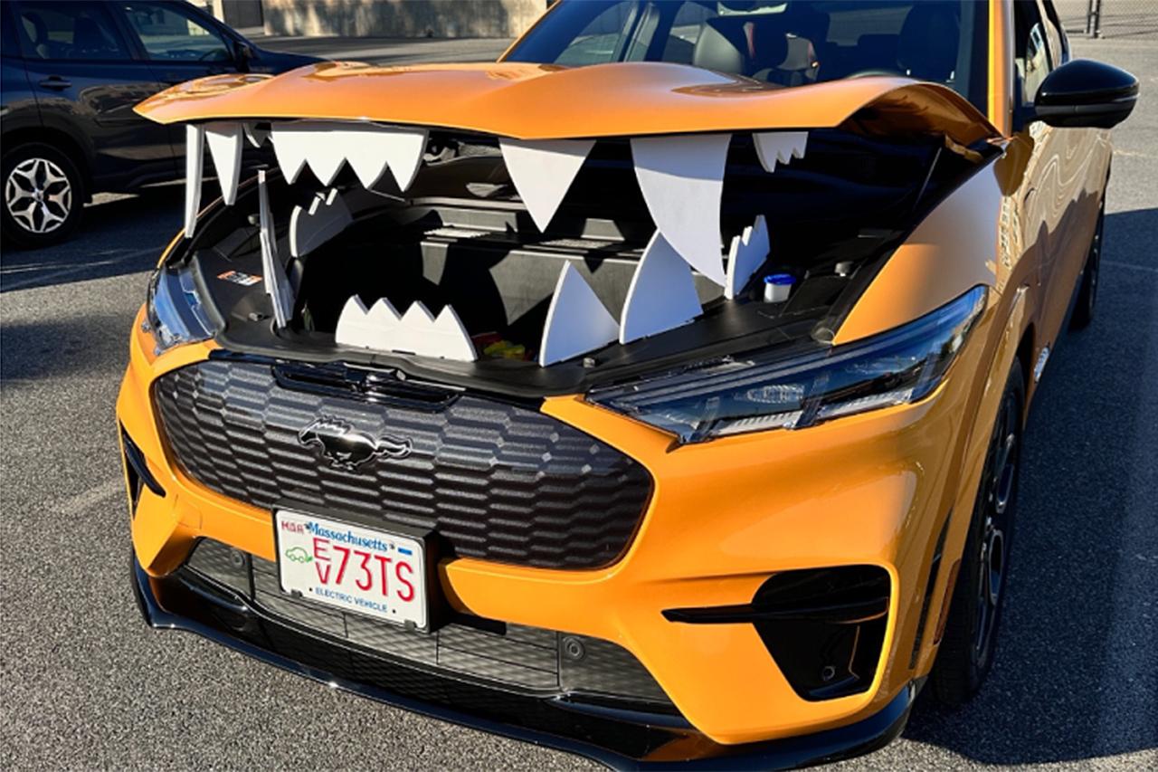 Photo 5 - Ford Mustand Mach-E halloween - Les voitures les plus ...