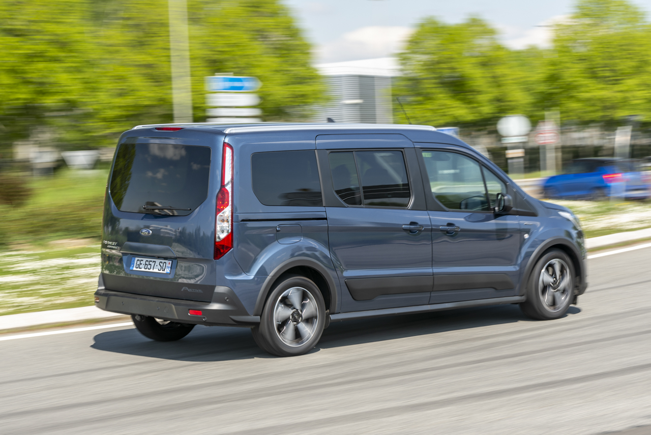 Ford Transit Connect Kombi Flexifuel. Le ludospace familial E85 - L'argus