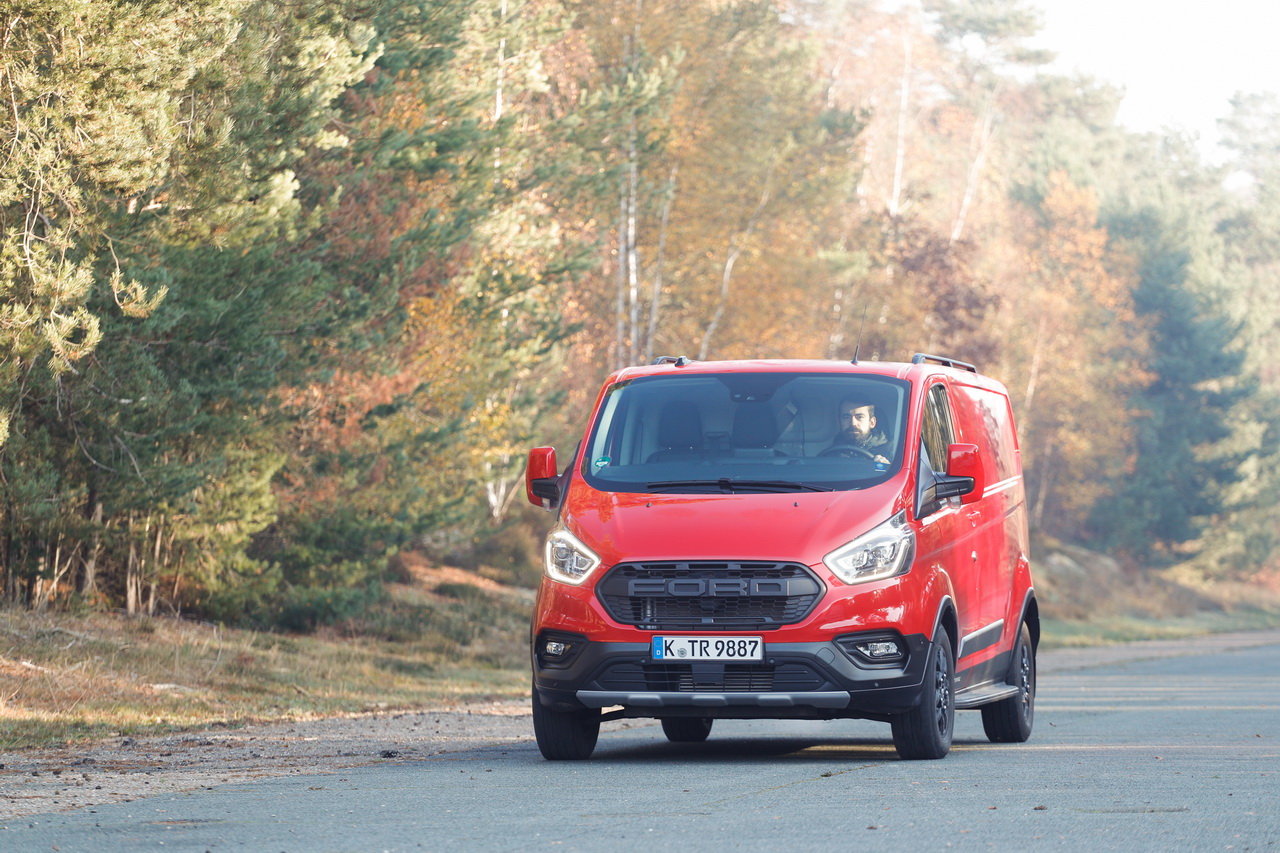 Diaporama et photos - Essai Ford Transit Custom Trail : le fourgon qui ...