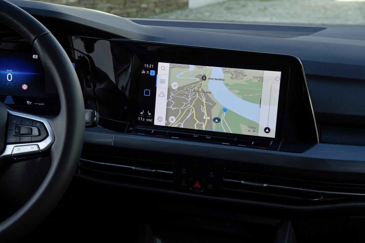 Volkswagen Golf. 47 ans d'évolution de l'autoradio en images