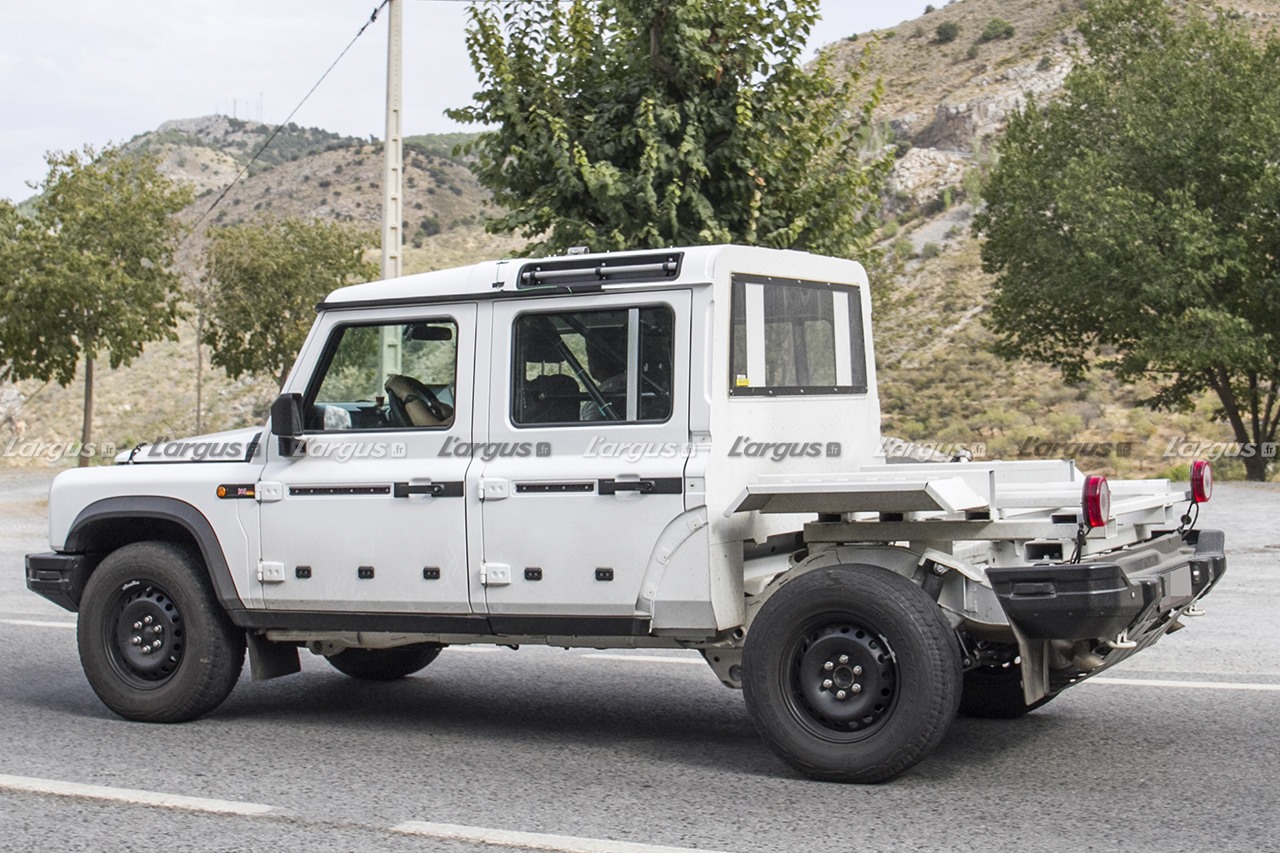 Ineos Grenadier pick-up (2023). L'utilitaire tout-terrain débusqué