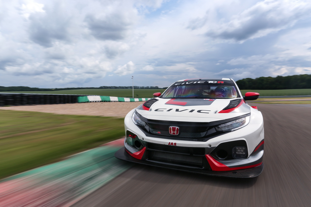 Essai Honda Civic TCR : notre avis sur la Civic de course