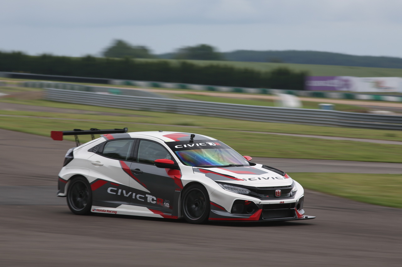 Diaporama et photos - Essai Honda Civic TCR : notre avis sur la Civic ...
