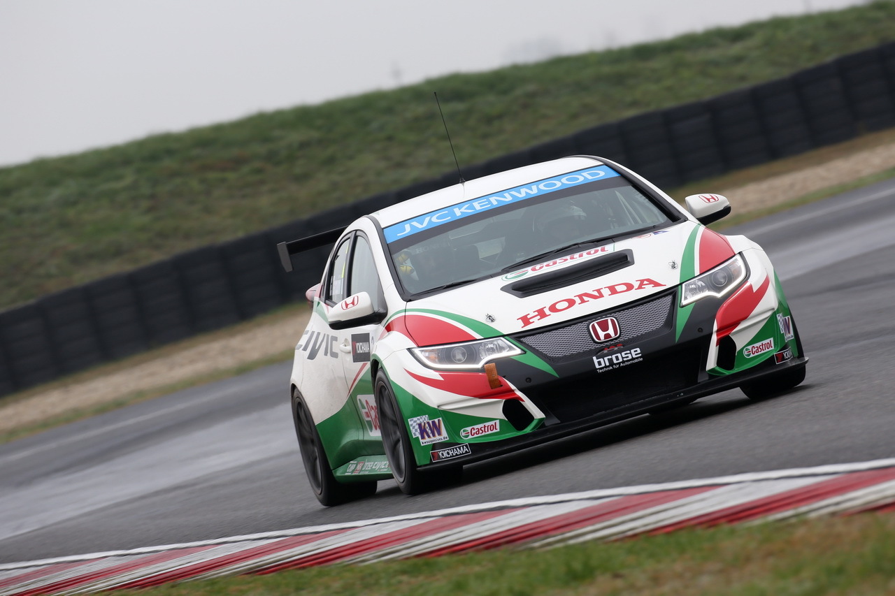 Essai Honda Civic TCR : quand la Civic Type R devient très méchante...