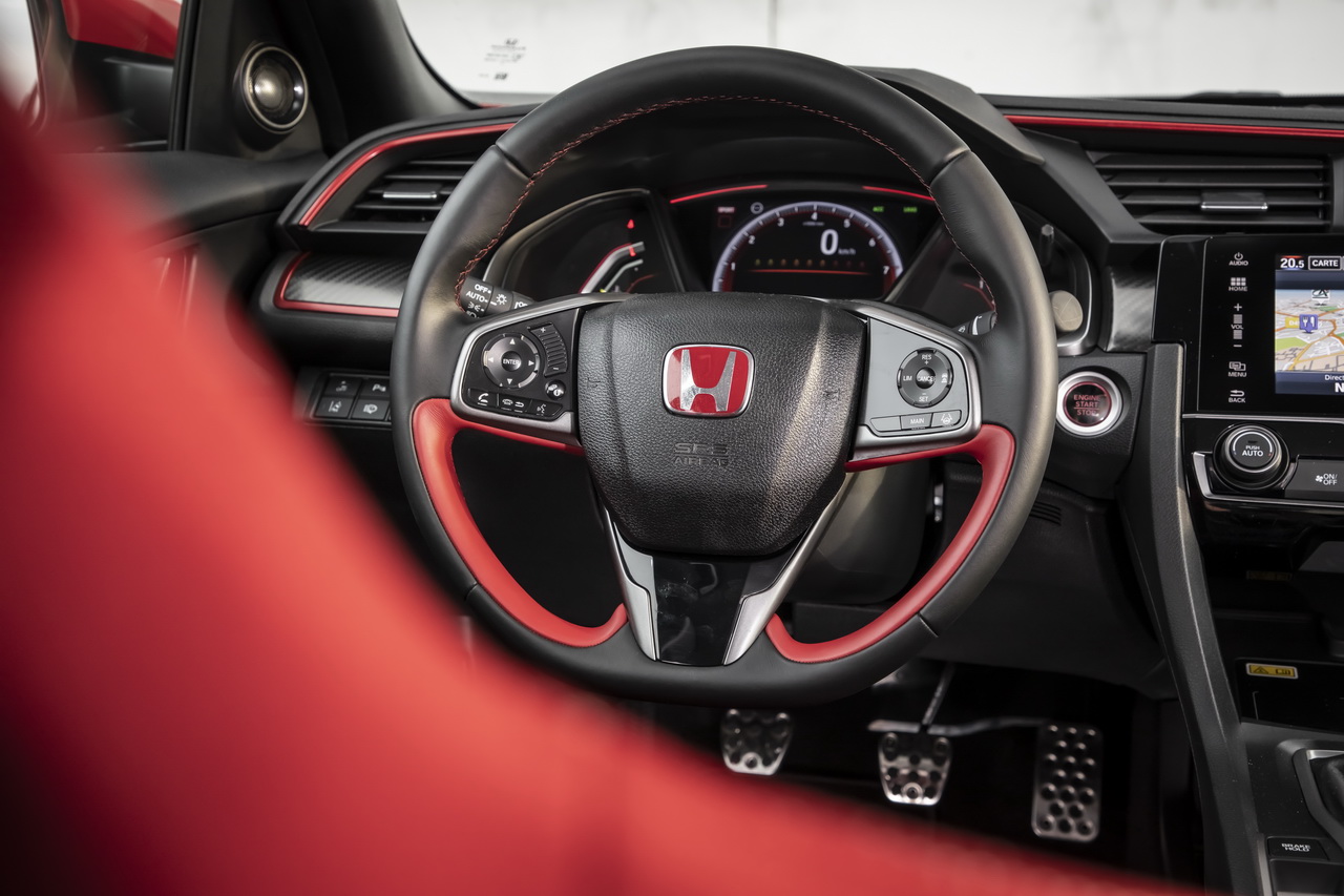 Photo 50 - Essai Mégane RS Trophy 300 vs Honda Civic Type R : le match ...