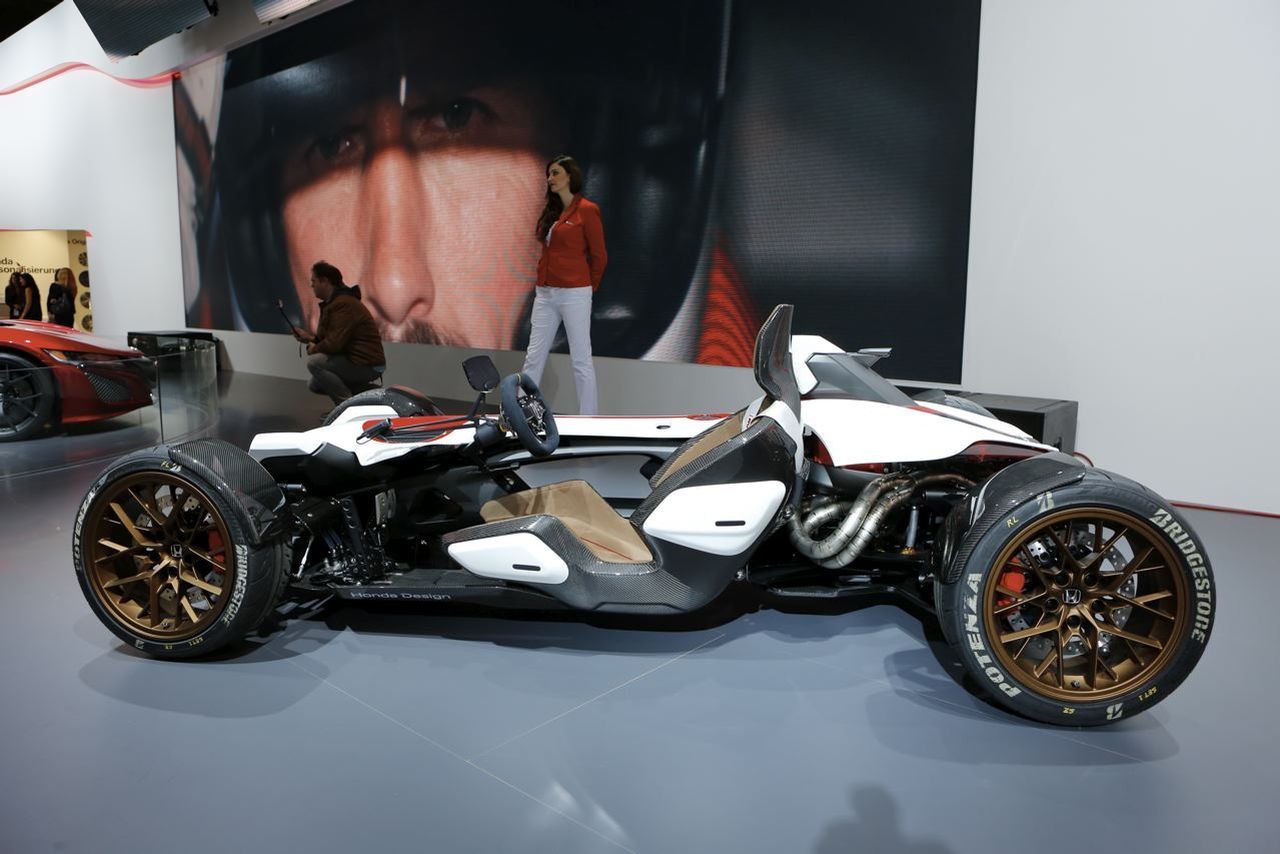 Honda Project 2&4, une moto à quatre roues - Photo #9 - L'argus