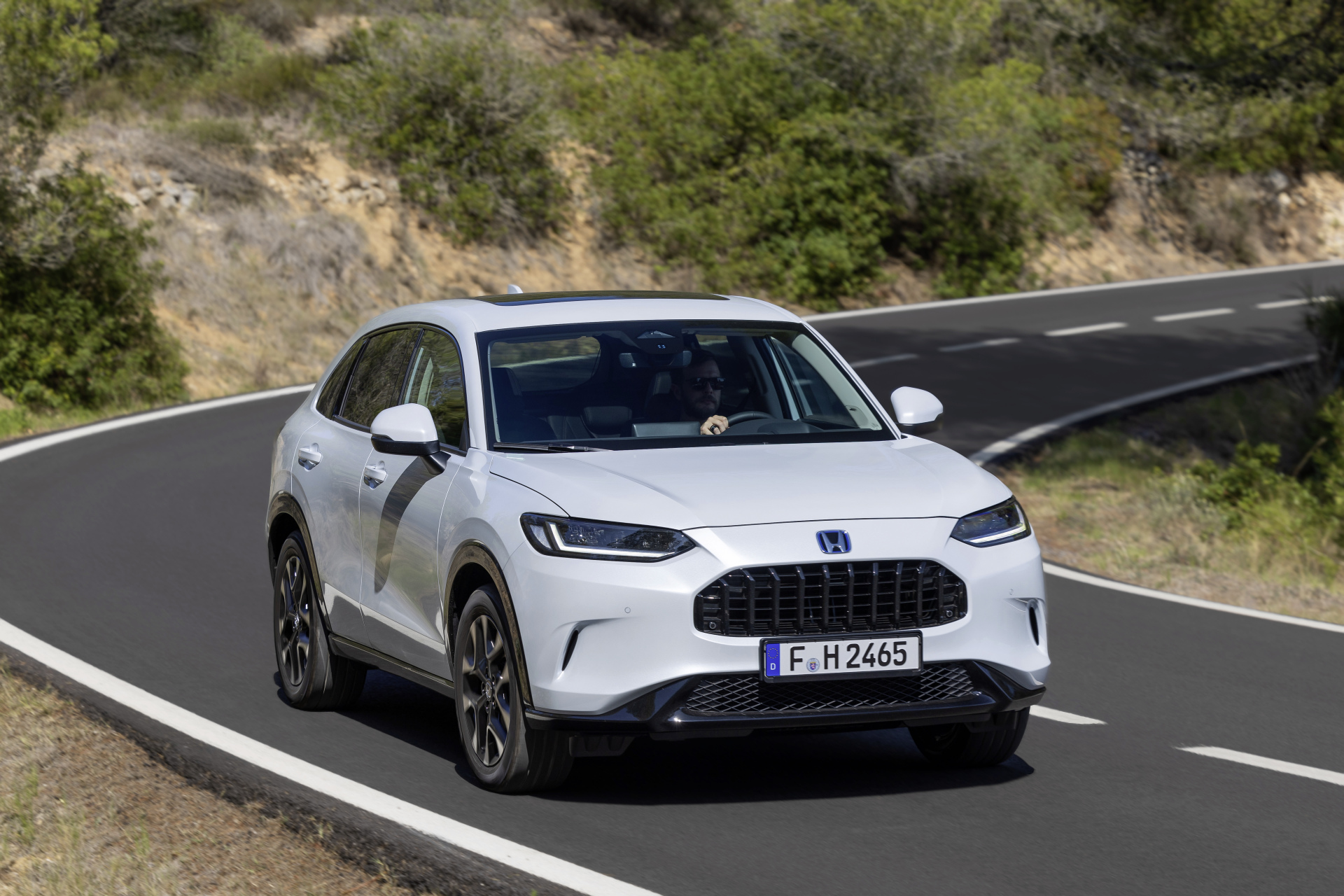 Photo 6 - On retrouve une signature lumineuse avant à quatre foyers ...