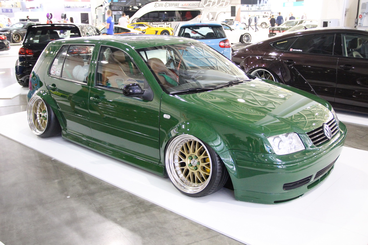 Photo 19 - Volkswagen Golf 4 tuning salon de Moscou 2018 tuning verte ...