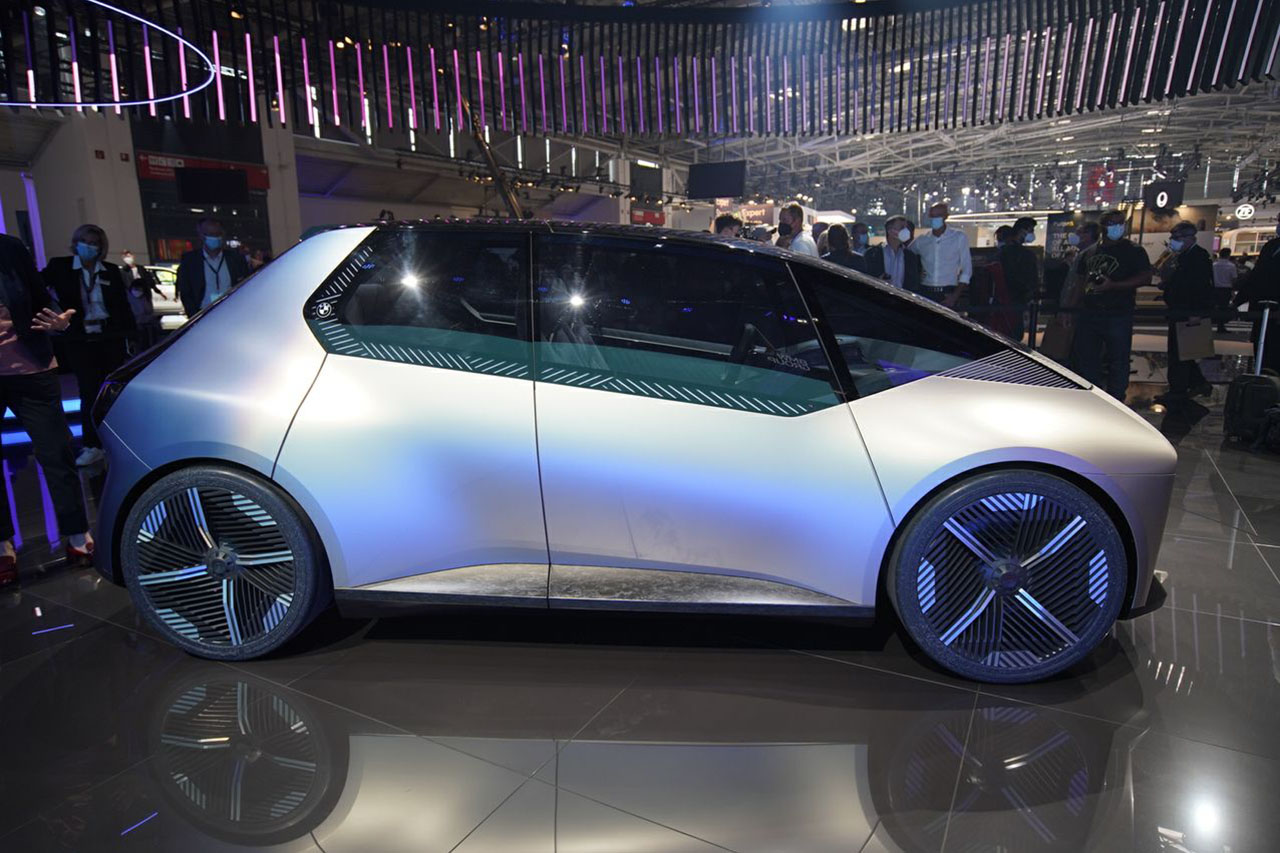 BMW i Vision Circular (2021). Un concept 100 % recyclé et recyclable