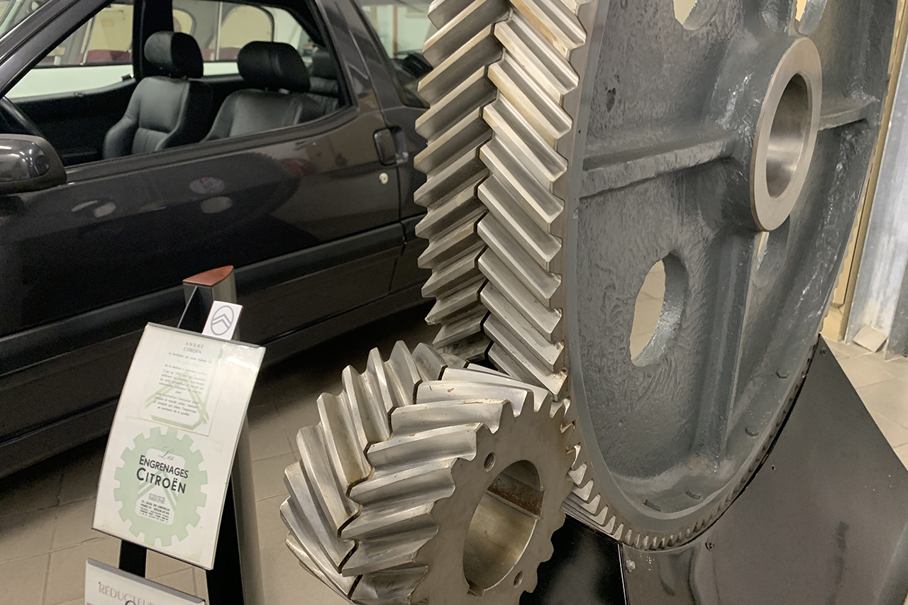 Citroën. On vous raconte l'évolution du logo au double chevron - Photo ...