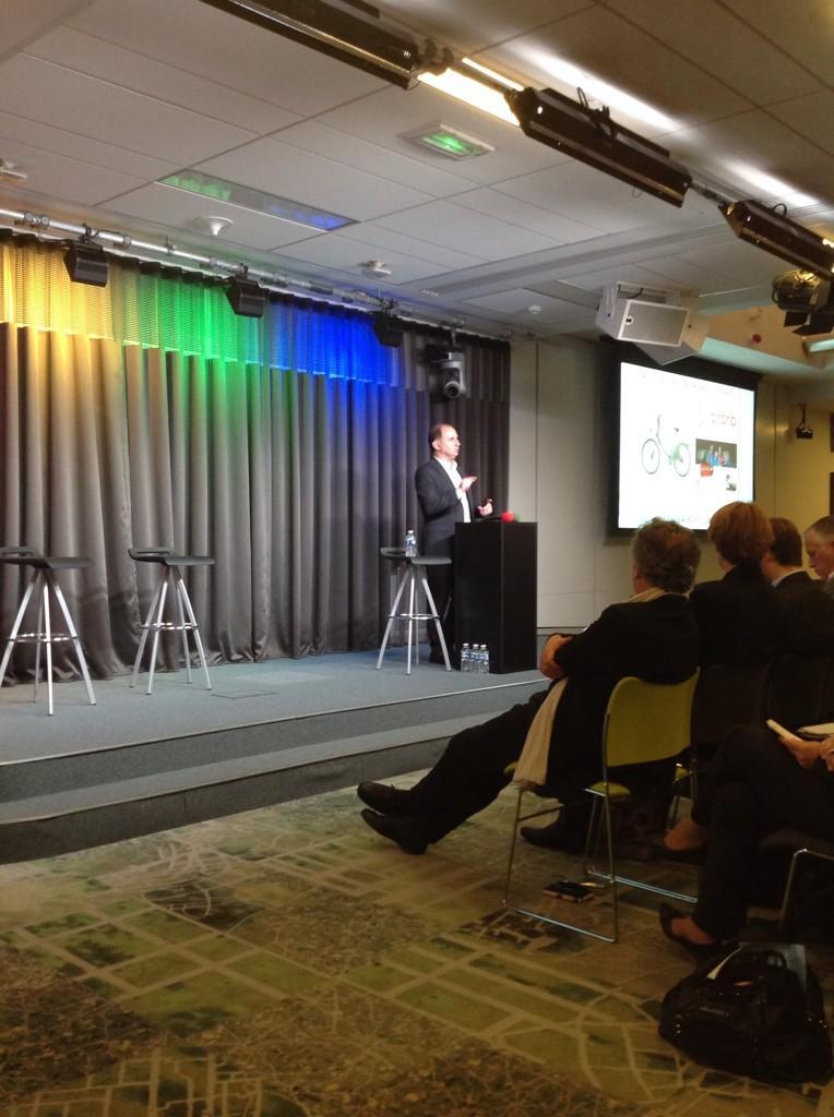 Photo 2 - Revisiter le parcours client sur le digital