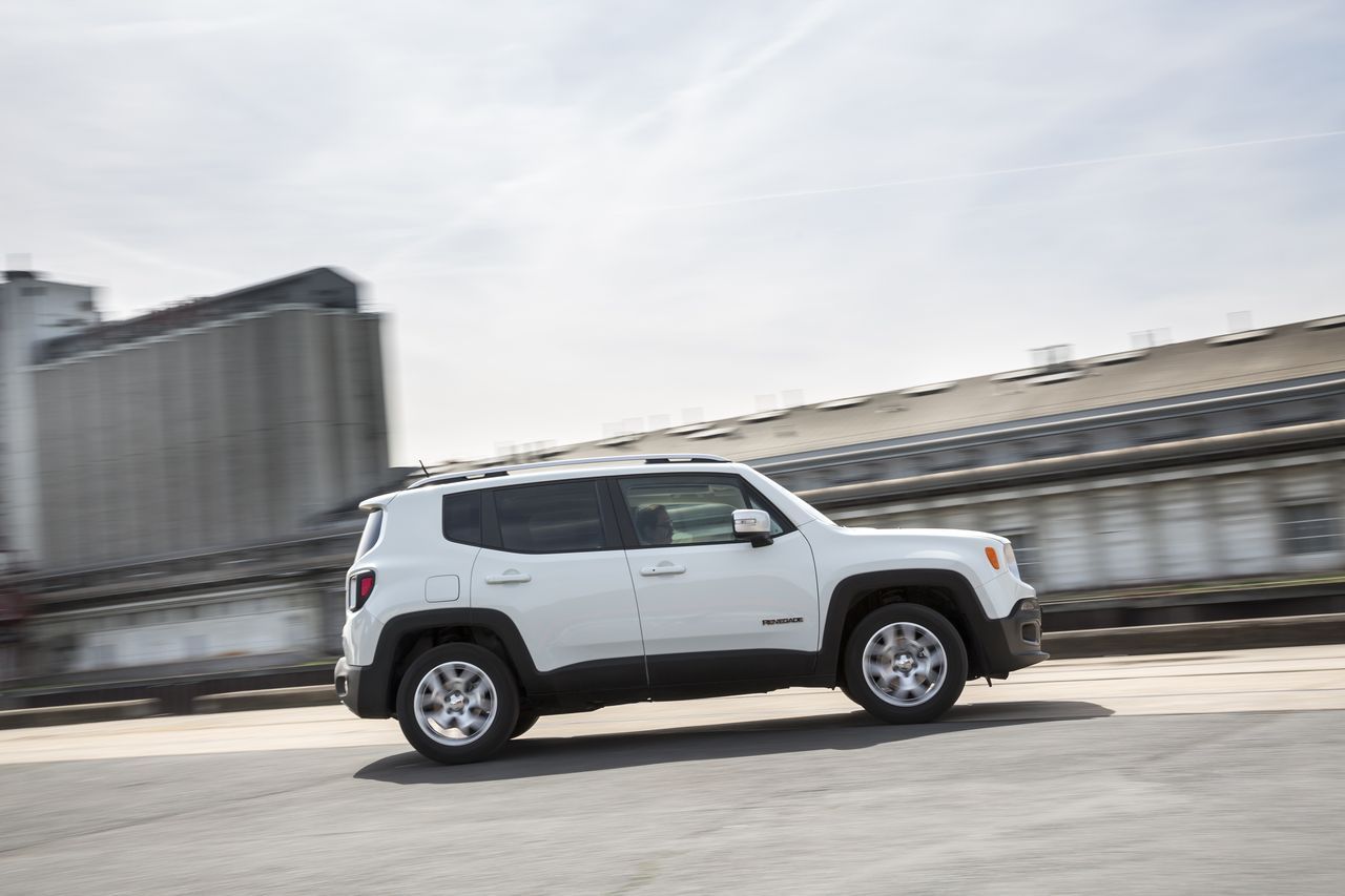 Photo 49 - Essai comparatif Jeep Renegade vs Nissan Juke : les fortes ...