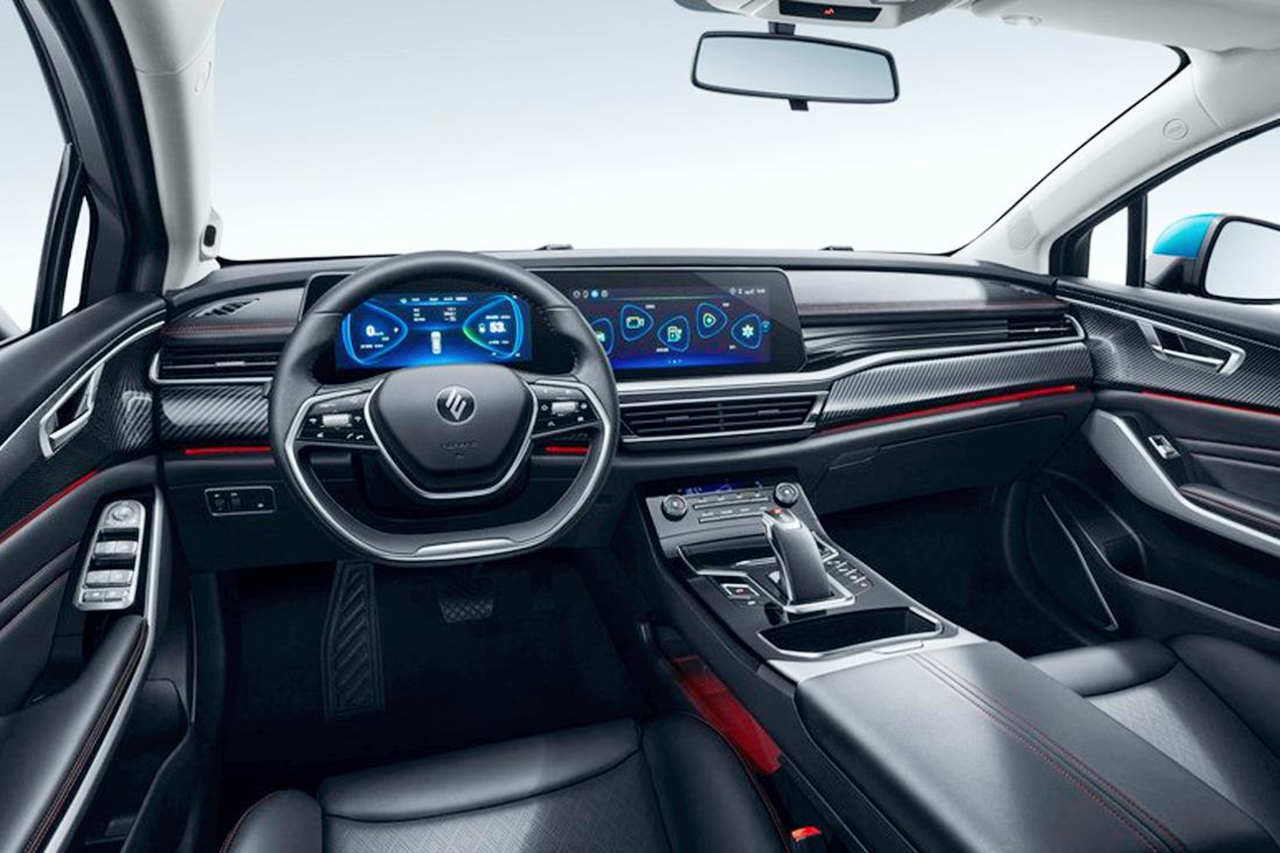 Renault Limo. Une berline électrique chinoise en France en 2022