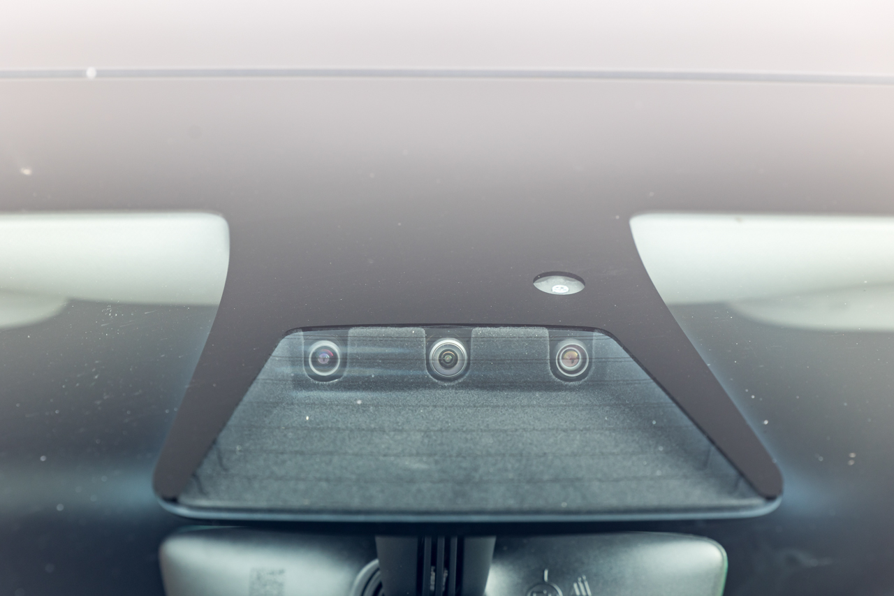 Photo 17 - Tesla Model Y Performance camera - Essai comparatif. La Kia ...