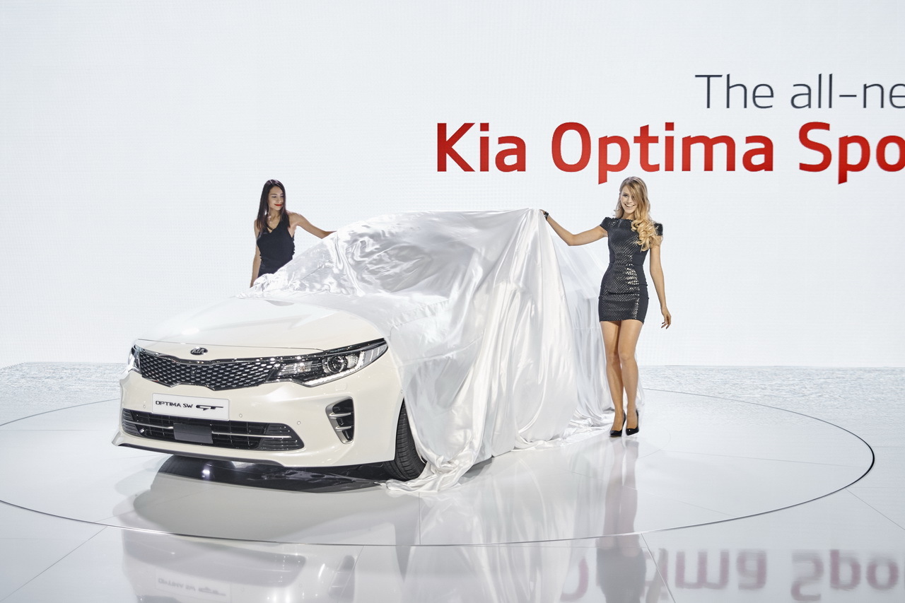 Kia Optima SW : le break Kia Optima en mode GT à Genève - Photo #1 - L ...