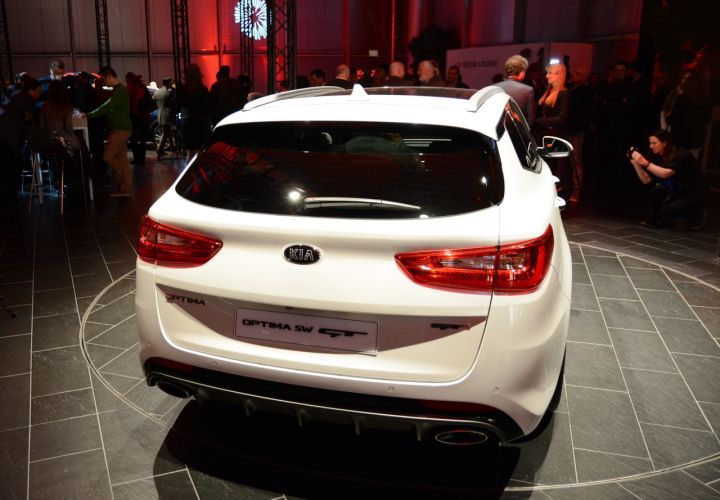 Kia Optima SW GT : une Optima GT de 245 ch à Genève ! - Photo #2 - L'argus