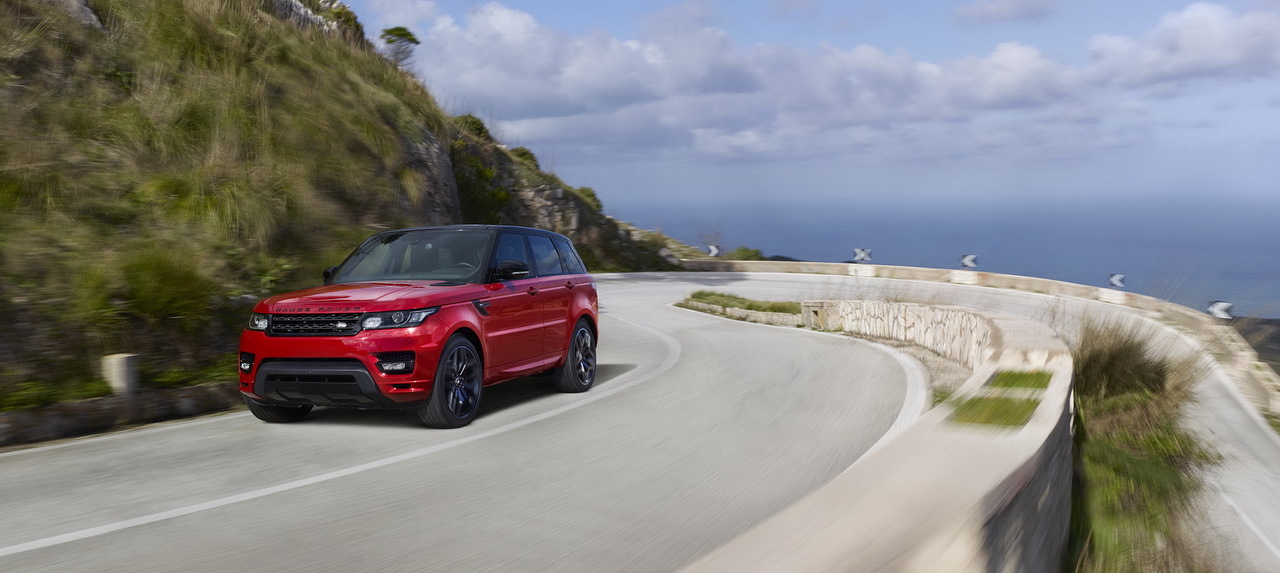 Range Rover Sport HST 2015 : de la boue à la piste