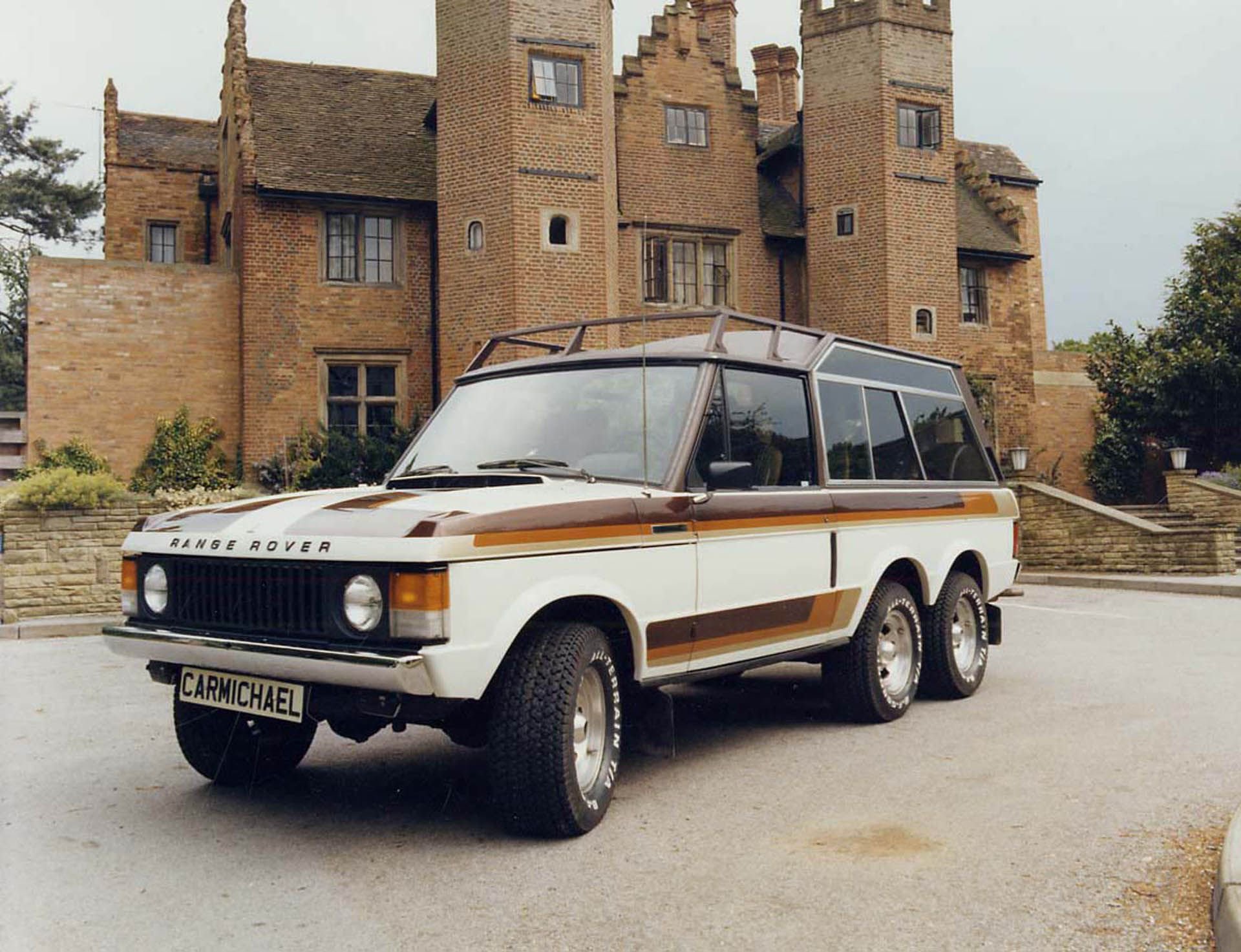 Photo 11 - Range Rover 6x4 Carmichael - 70 ans de Land Rover. Le top ...
