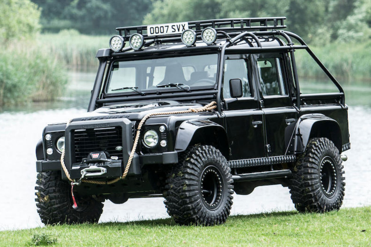 James Bond : un Land Rover Defender du film "Spectre" à vendre