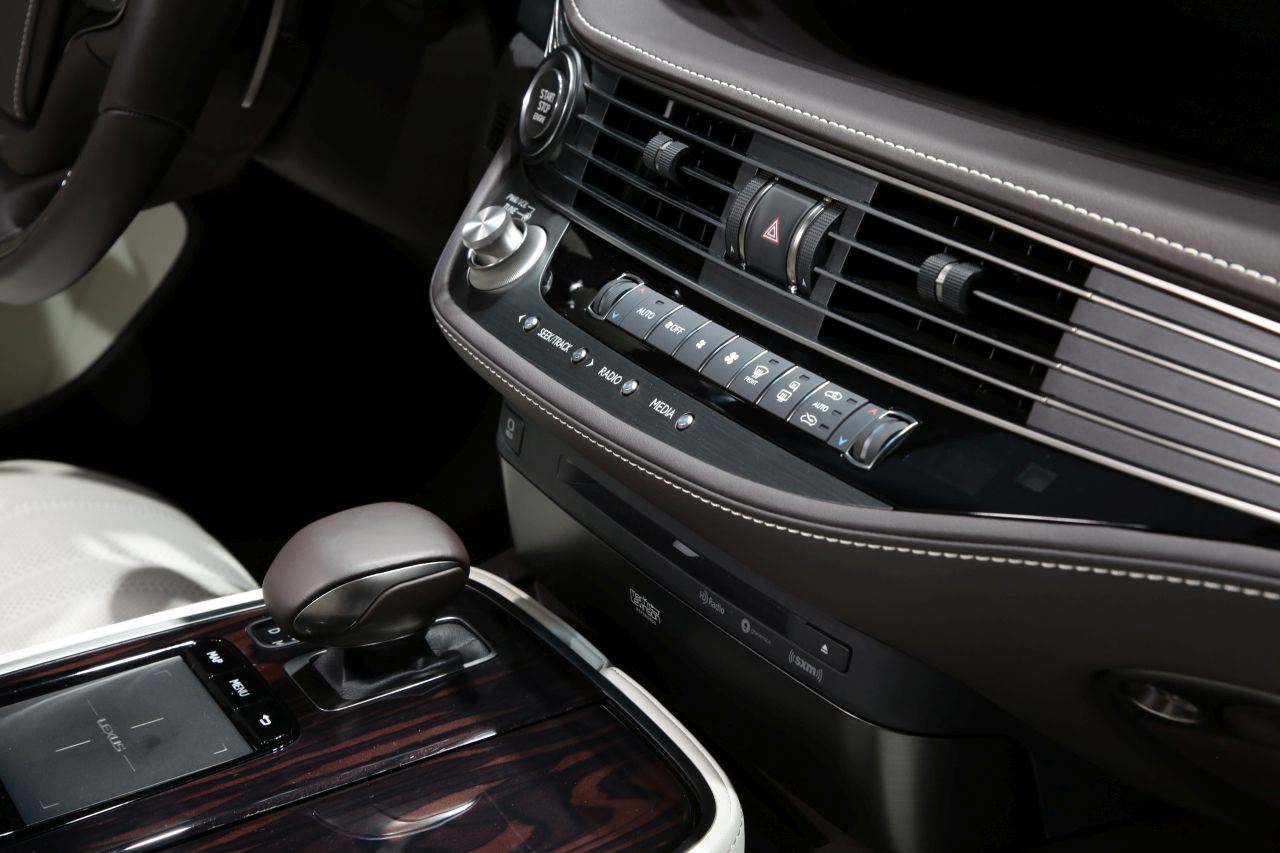 Lexus LS : une limousine de caractère - Photo #9 - L'argus