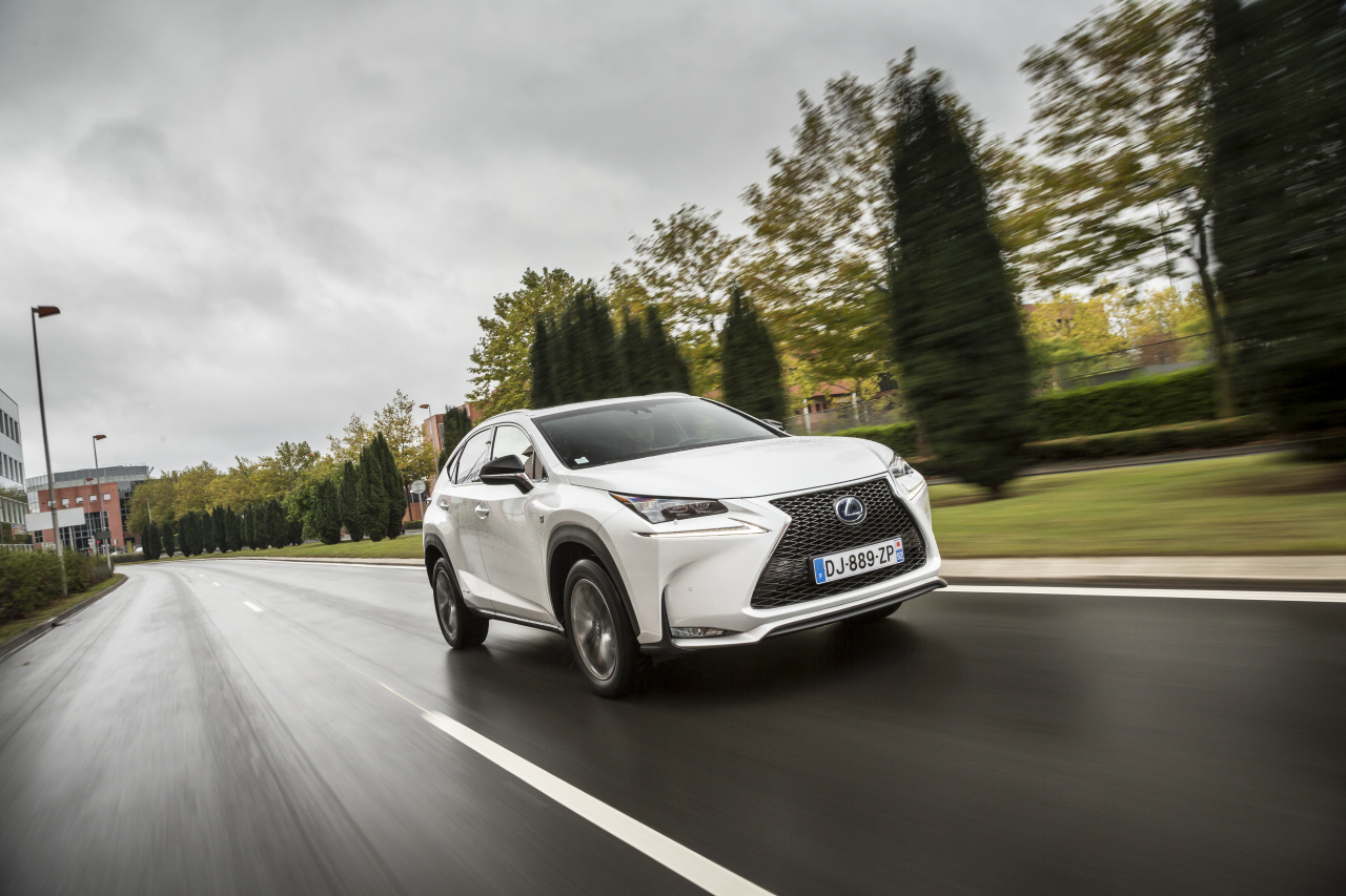 Photo 23 - Lexus NX blanc - Le malus 2018 pénalise de nouvelles versions