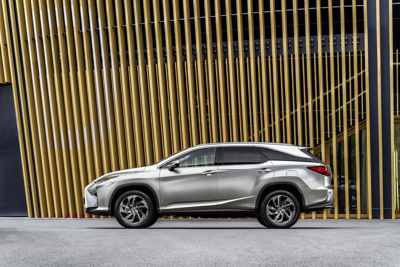 Photo 20 - Lexus RX 450h L (2018) : notre avis sur le premier Lexus 7 ...