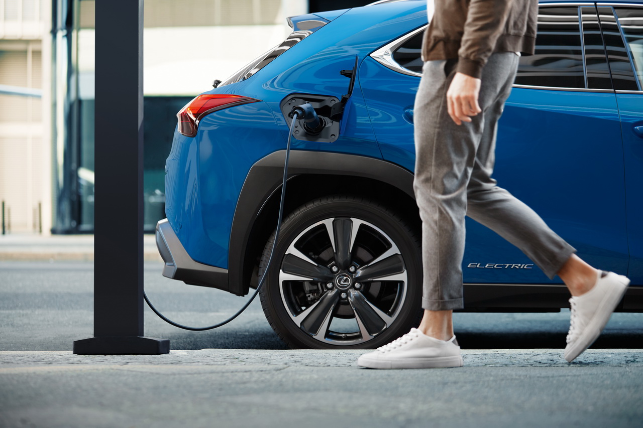 Lexus UX 300e : notre avis sur le premier SUV électrique de Lexus