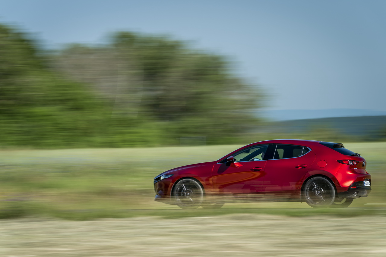 Photo 2 - Mazda 3 Skyactiv-X 180 ch (2019) - Essai Mazda 3 Skyactiv-X ...