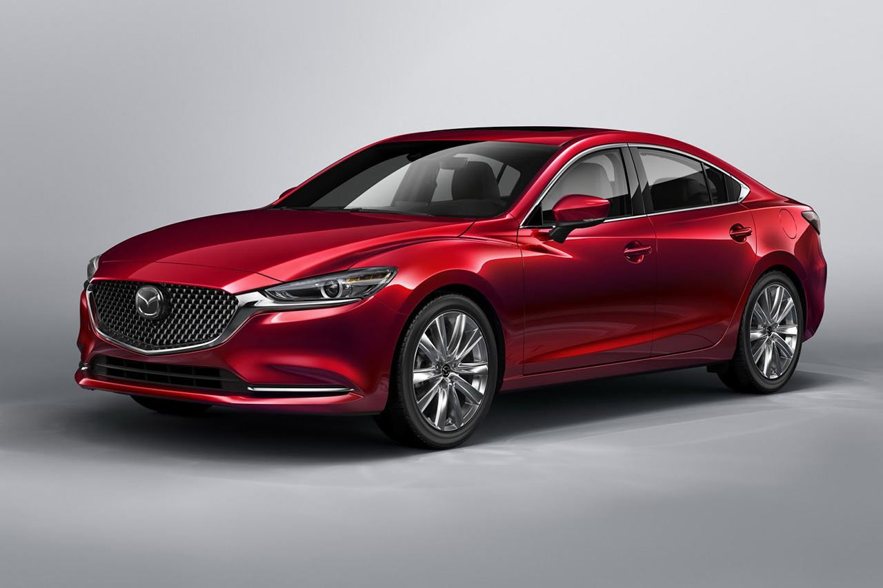 Photo 5 - mazda 6 rouge - Mazda 6 (2022) : une berline propulsion avec un six cylindres
