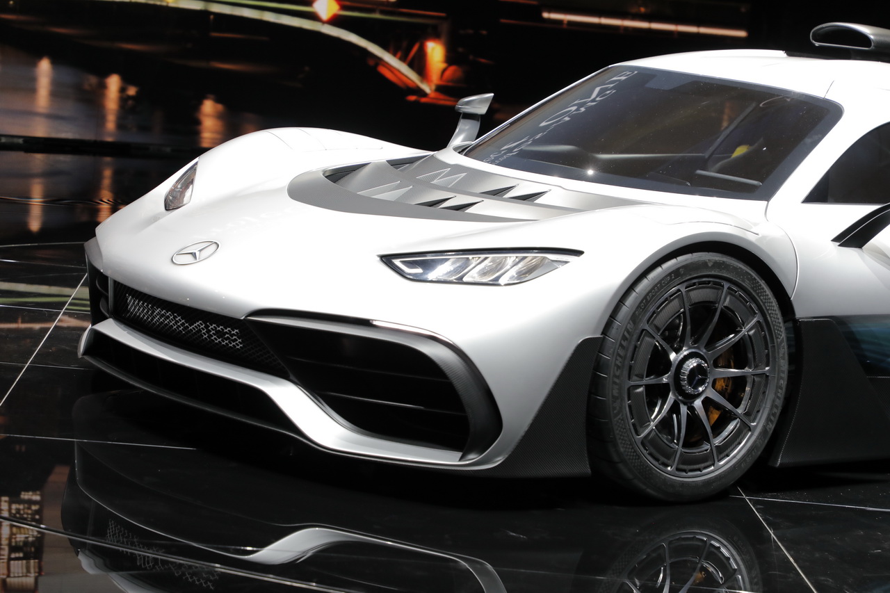 Mercedes-AMG Project One : les secrets de la F1 de route - Photo #17 ...