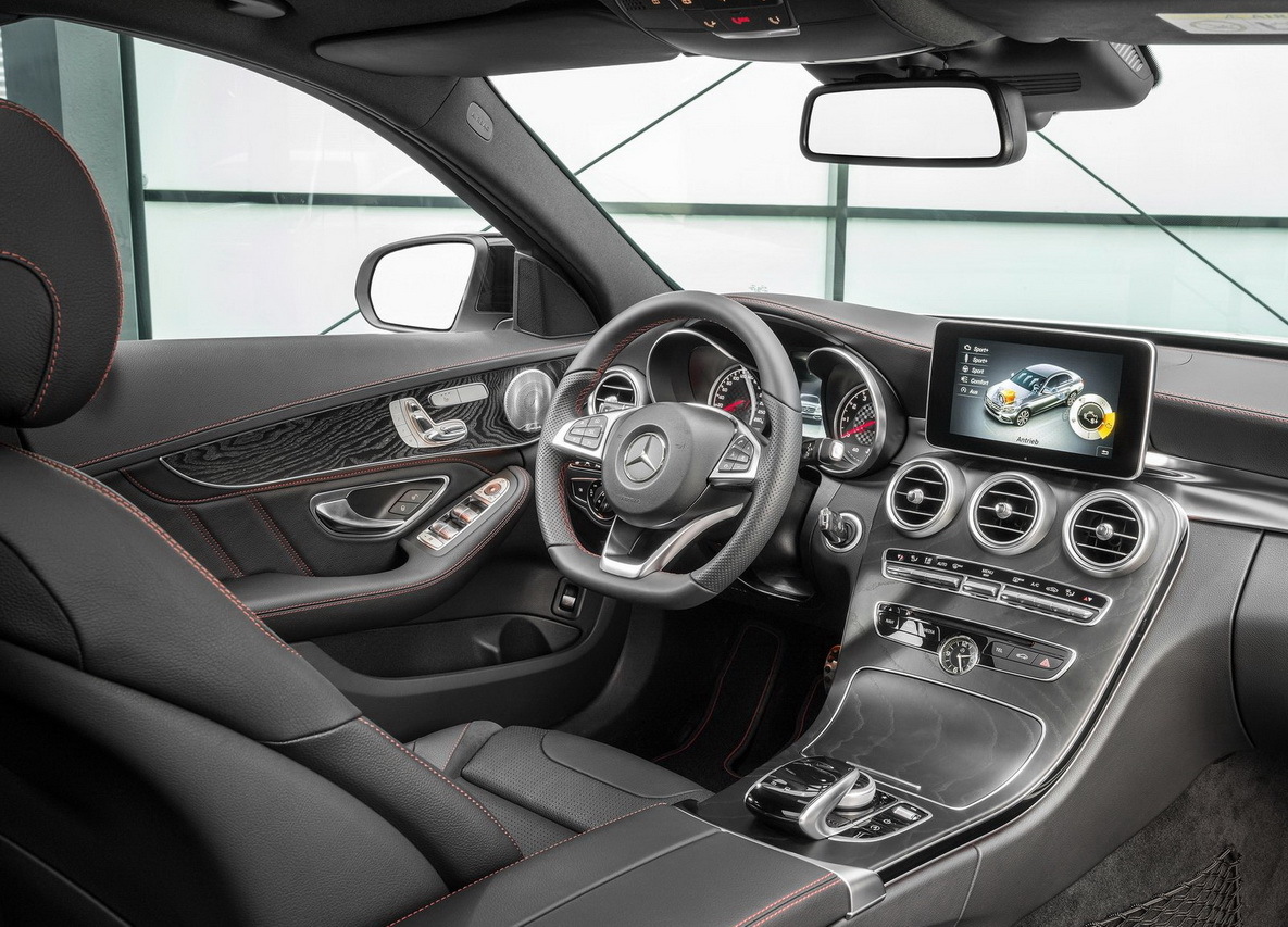 Fiche technique et prix Mercedes C450 AMG : la 1e AMG Sport se dévoile