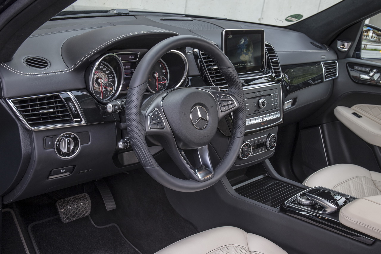 Photo 24 - Mercedes GLE 250 d Fascination 2015 bleugros plan sur le ...
