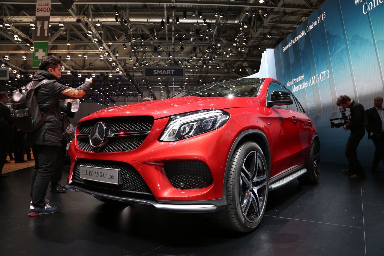 Photo 3 - vue avant Mercedes GLE Coupe 450 AMG Detroit 2015 - Mercedes ...