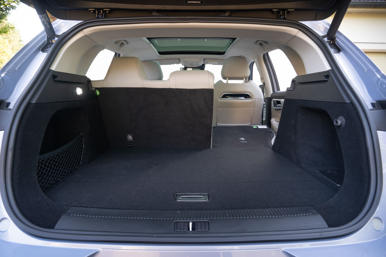 Photo 23 - mg marvel r coffre - Essai MG Marvel R : opération séduction