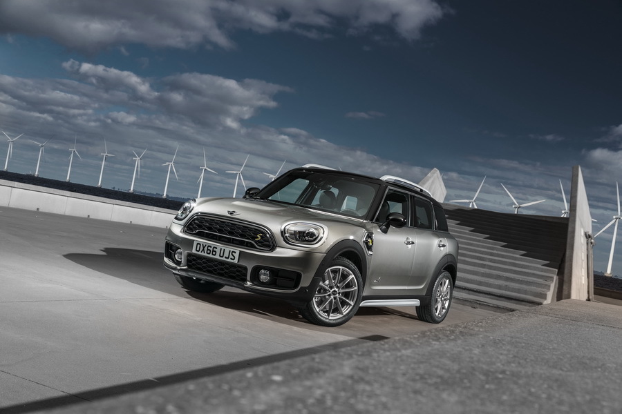 Photo 41 - Mini Countryman Cooper SE 2017 vue avant couleur grise ...
