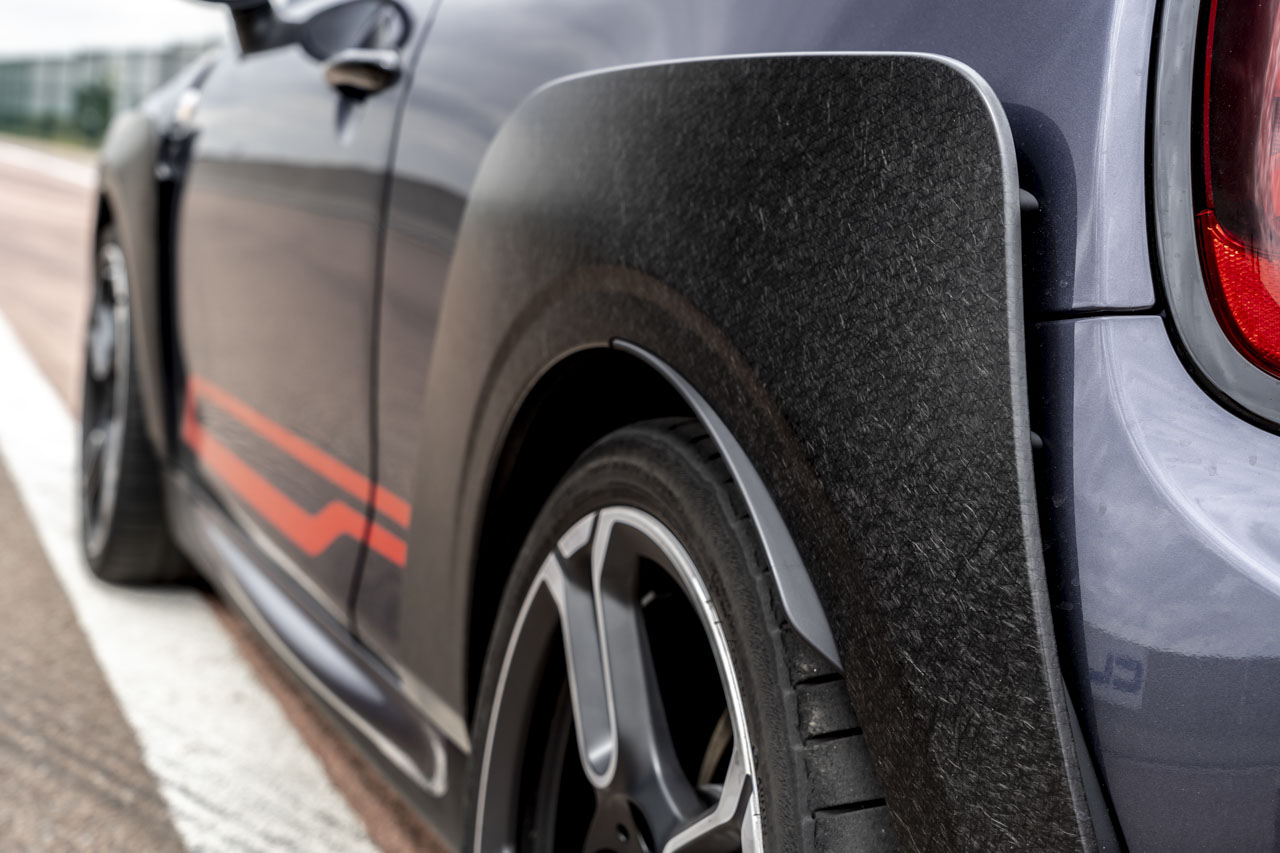 Photo 11 - Elargisseurs d'ailes de la Mini GP 2020 - Essai extrême : la Mini John Cooper Works ...