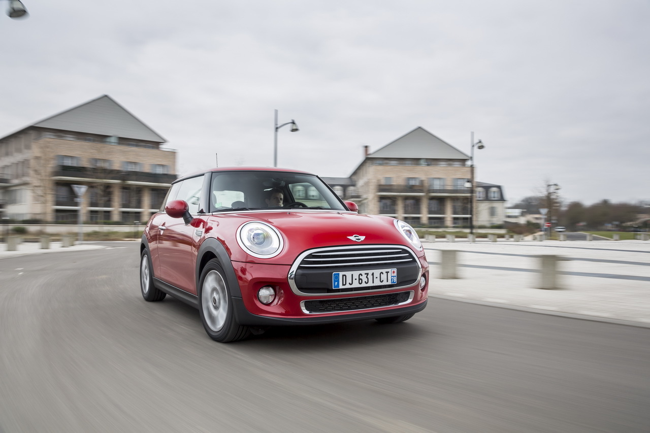 Au volant de la Mini One 102 ch