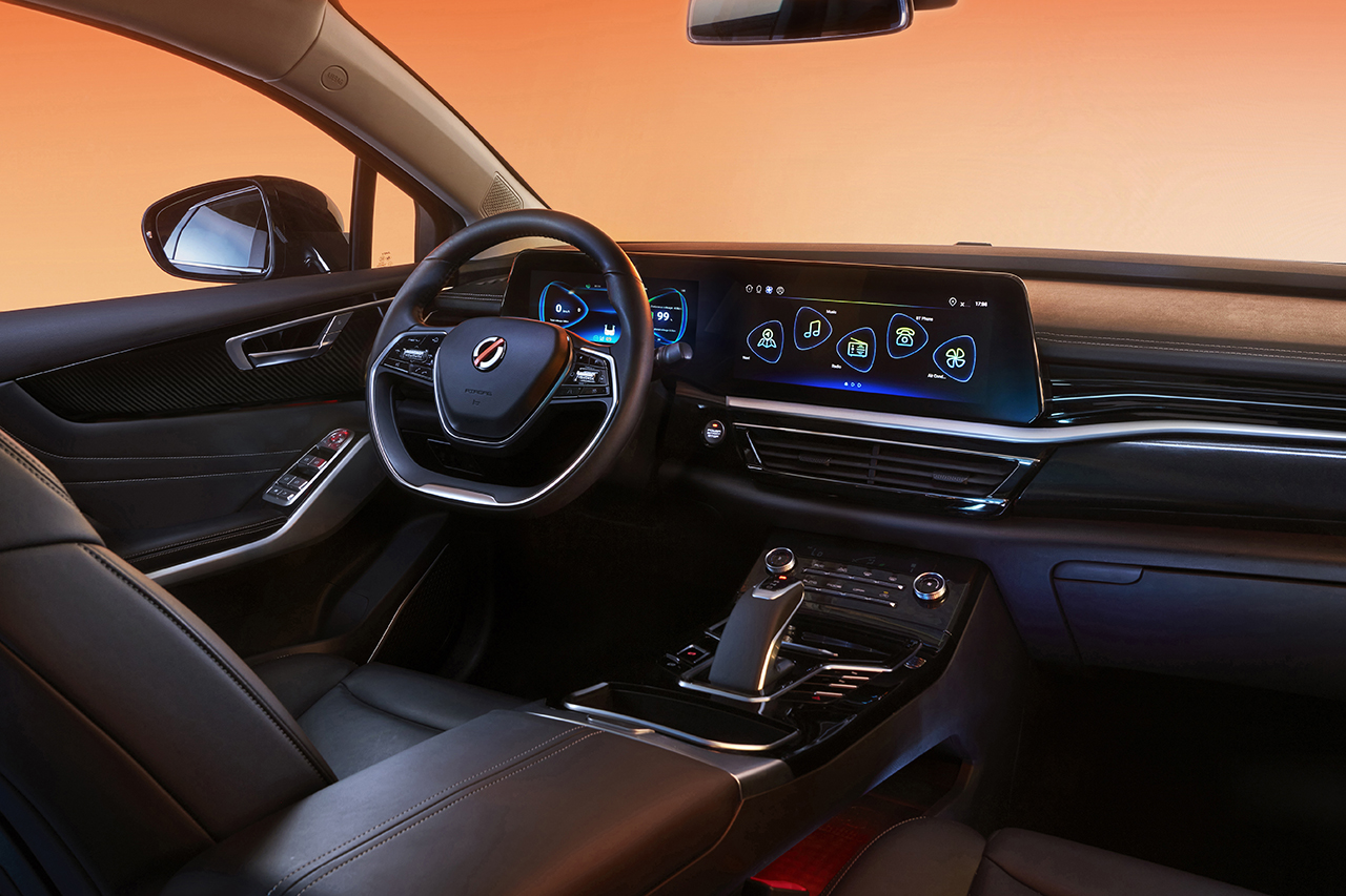 Mobilize-Renault Limo (2021). La berline électrique chinoise pour VTC