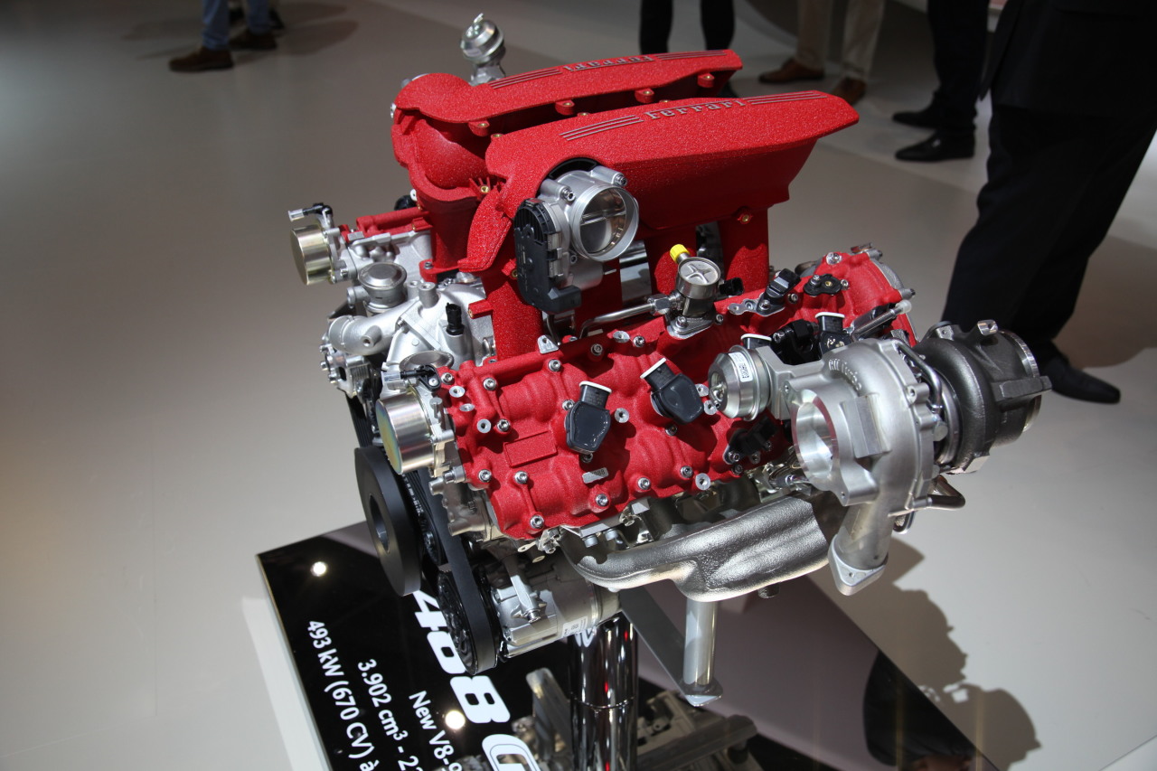 Vidéo Ferrari 488 GTB : montez à bord de la nouvelle Ferrari 2015 ...