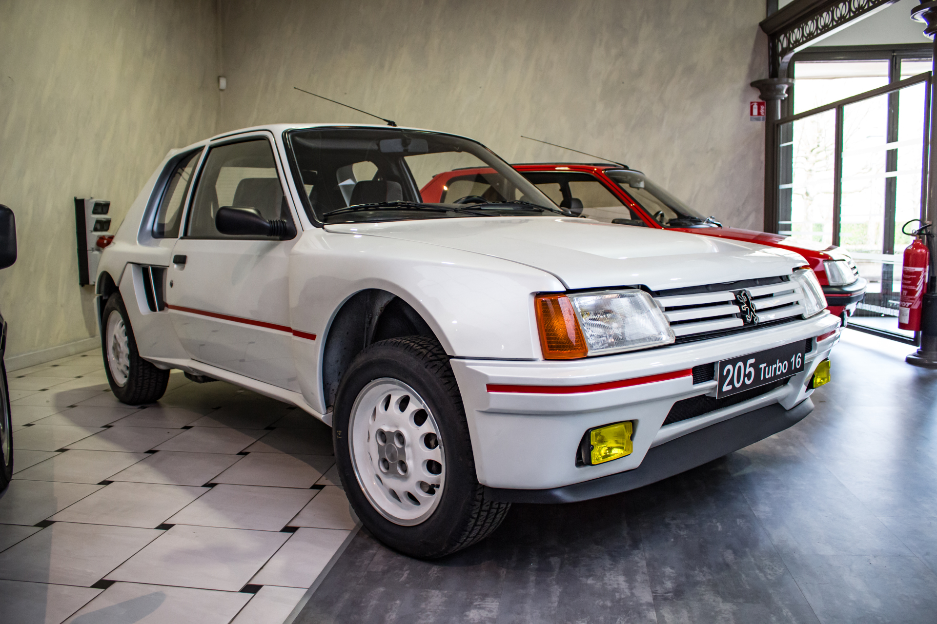 Photo 2 - 205 Turbo 16 - Musée de l'Aventure Peugeot : en route pour l ...