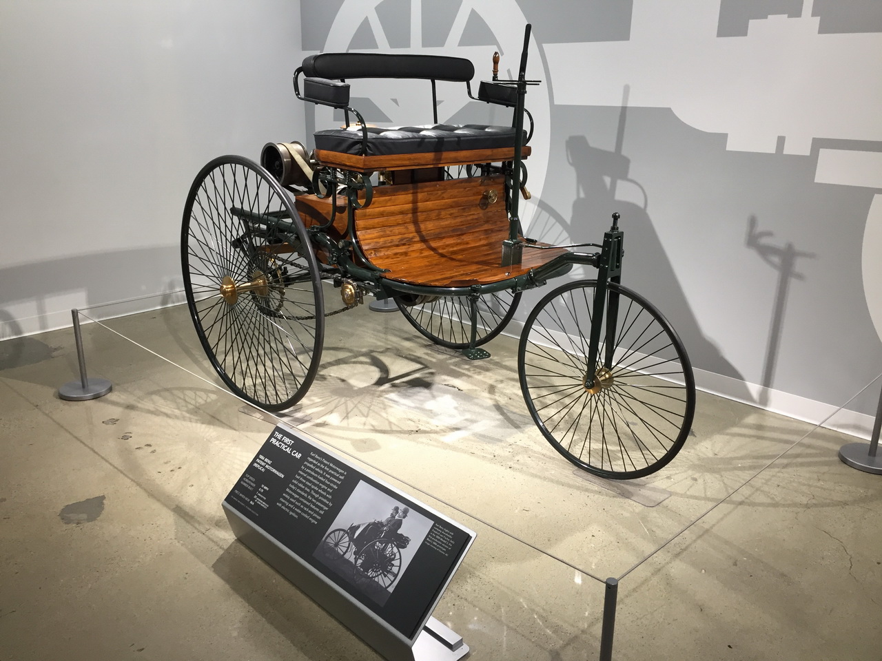 Photo 34 - Tricycle de Karl Benz (1886) Museum Petersen Los Angeles ...