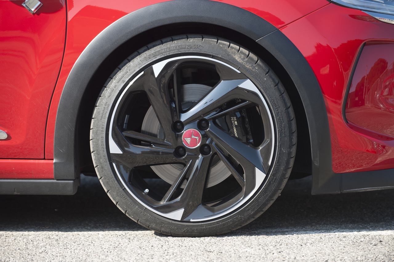 Essai DS3 Performance : notre avis et vidéo sur une spéciale de rallye